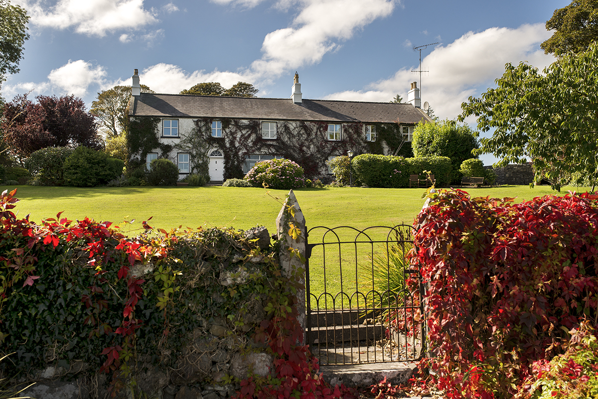 CORRIB VIEW COUNTRY HOUSE | Irish Farmhouse Holidays